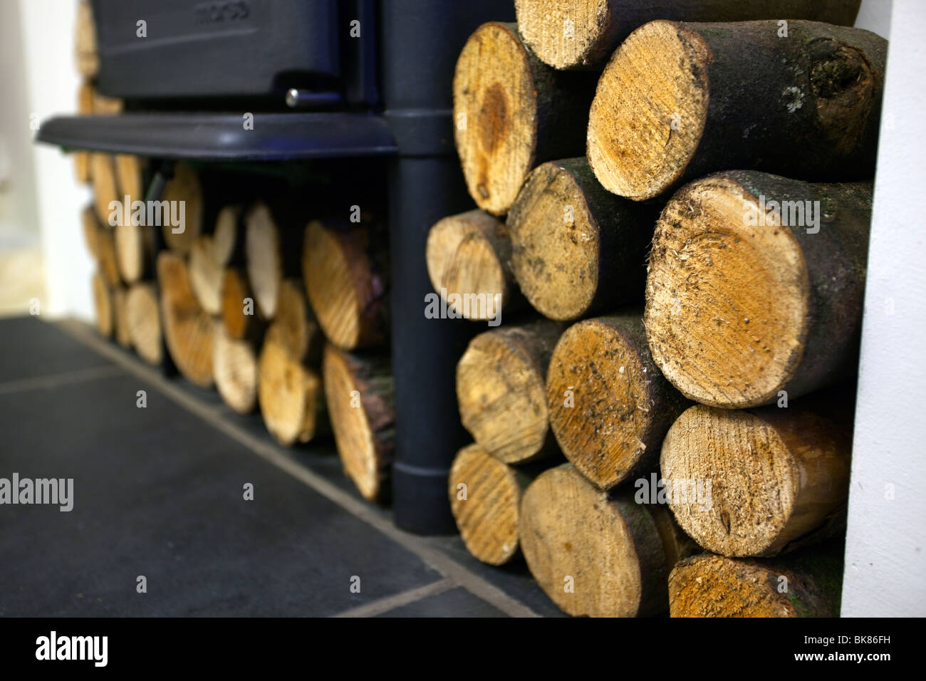 Under the hearth hi-res stock photography and images - Alamy