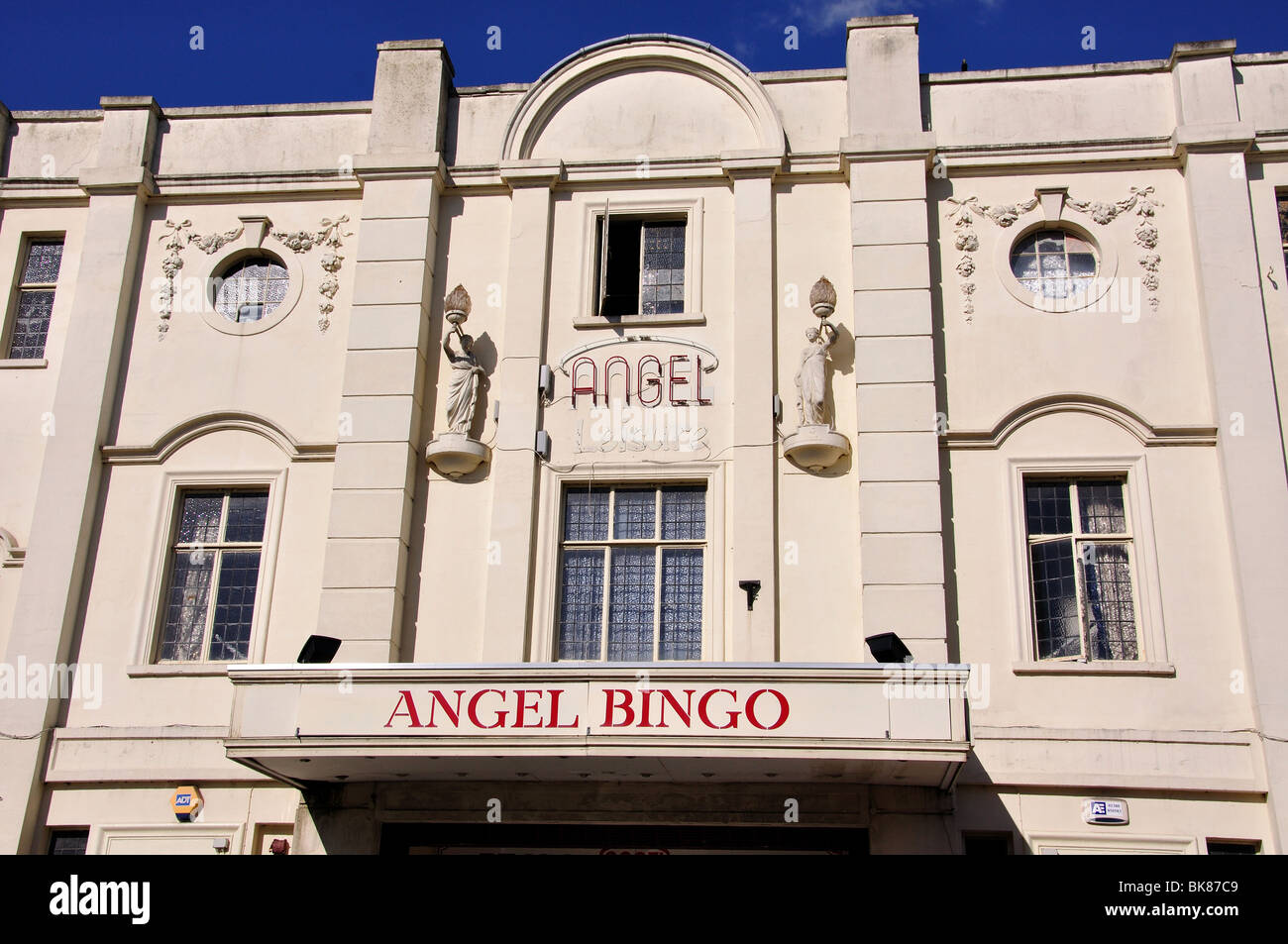Angel cinema devizes hi-res stock photography and images - Alamy