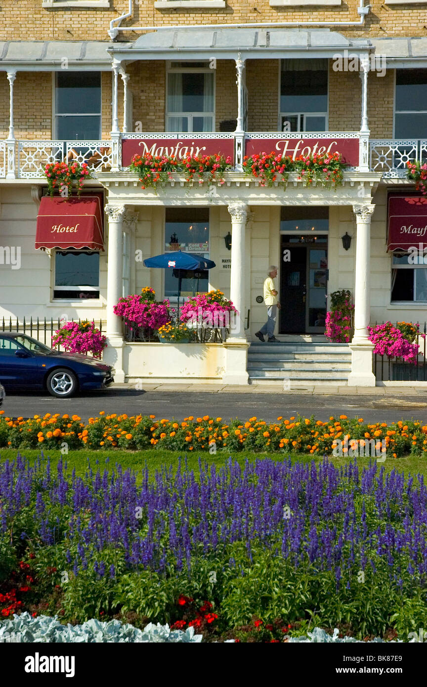Marine parade worthing hi-res stock photography and images - Alamy