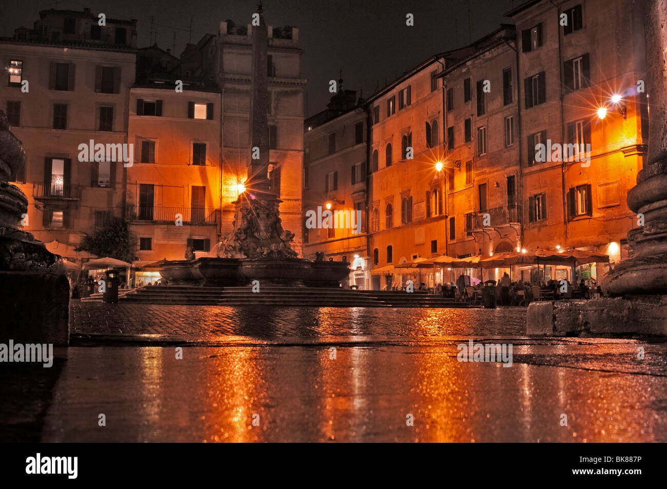 Pantheon plaza hi-res stock photography and images - Alamy