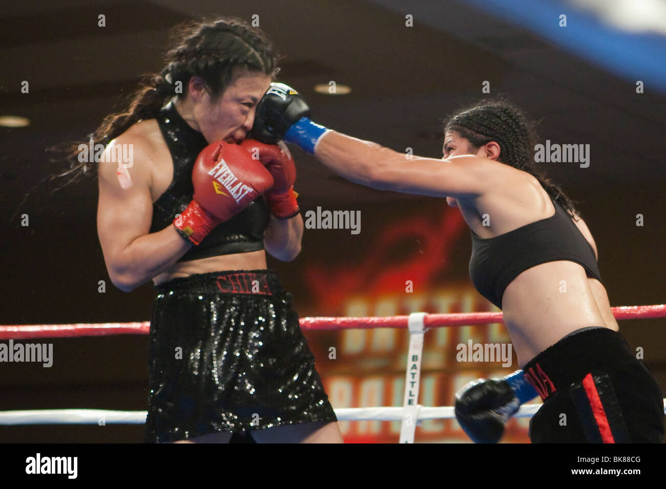Gloria Ramirez vs Chika Nakamura Stock Photo - Alamy