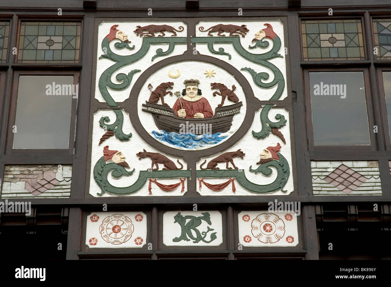 Devon, Dartmouth Elizabethan Sign Stock Photo - Alamy