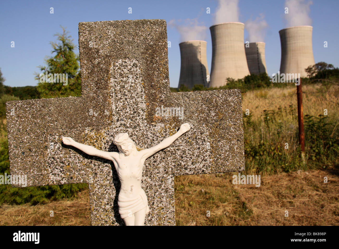 Central nuclear mochovce hi-res stock photography and images - Alamy