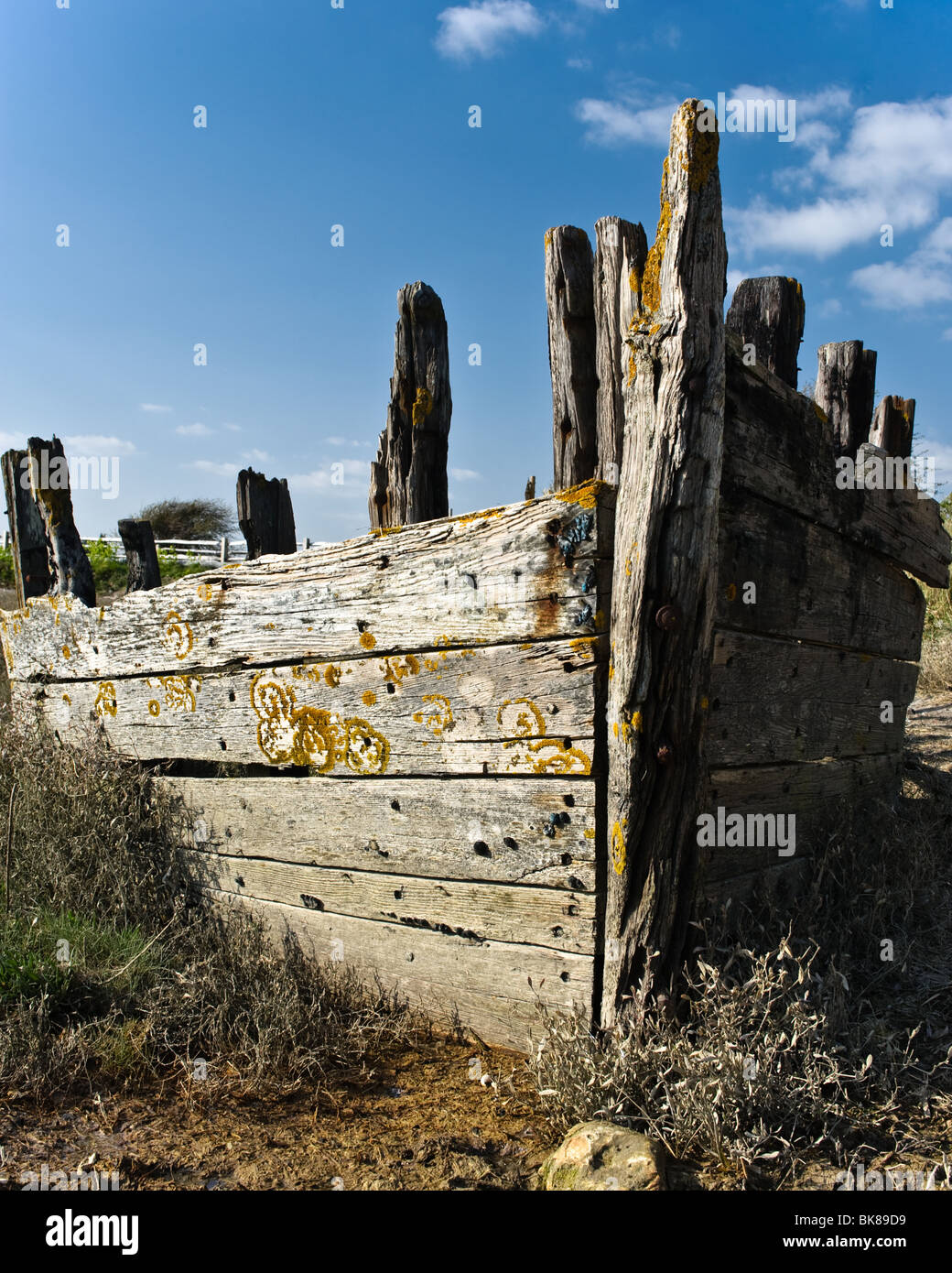 Ruin boat hi-res stock photography and images - Alamy