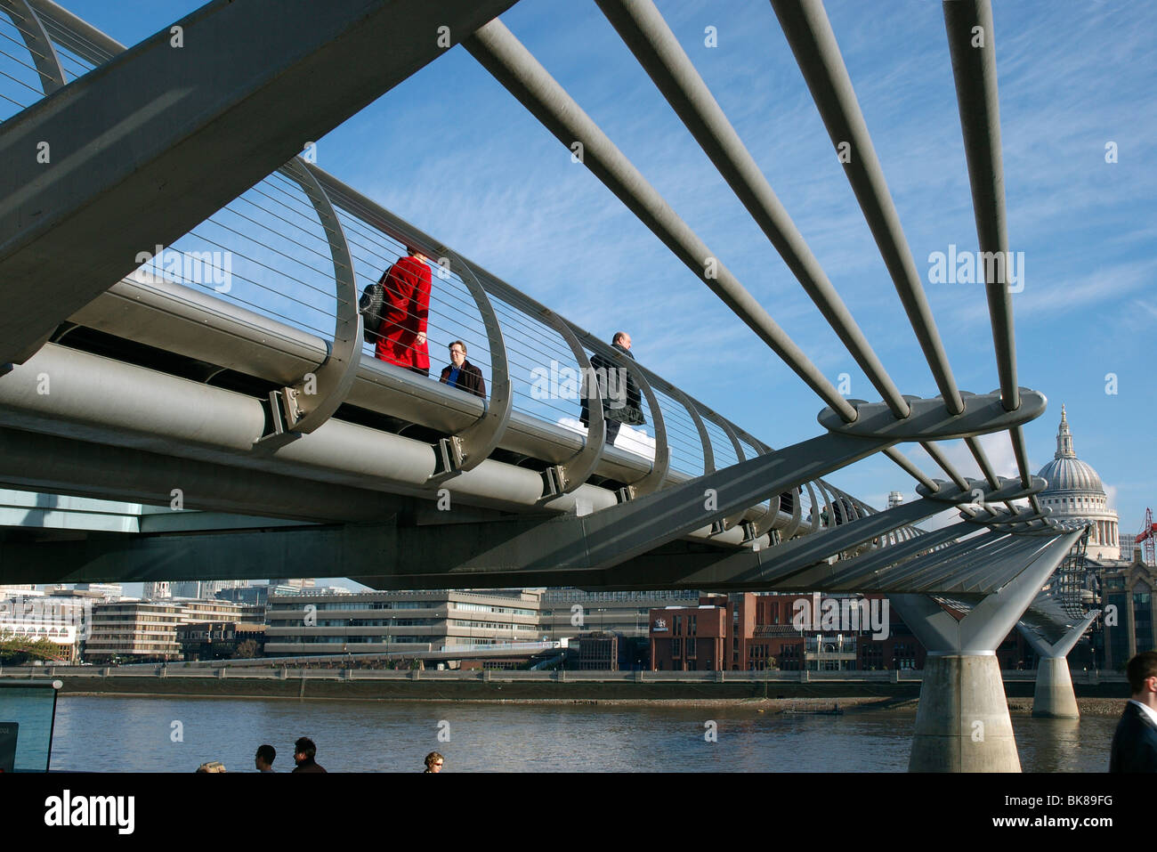 London, Millennium Footbridge Stock Photo - Alamy