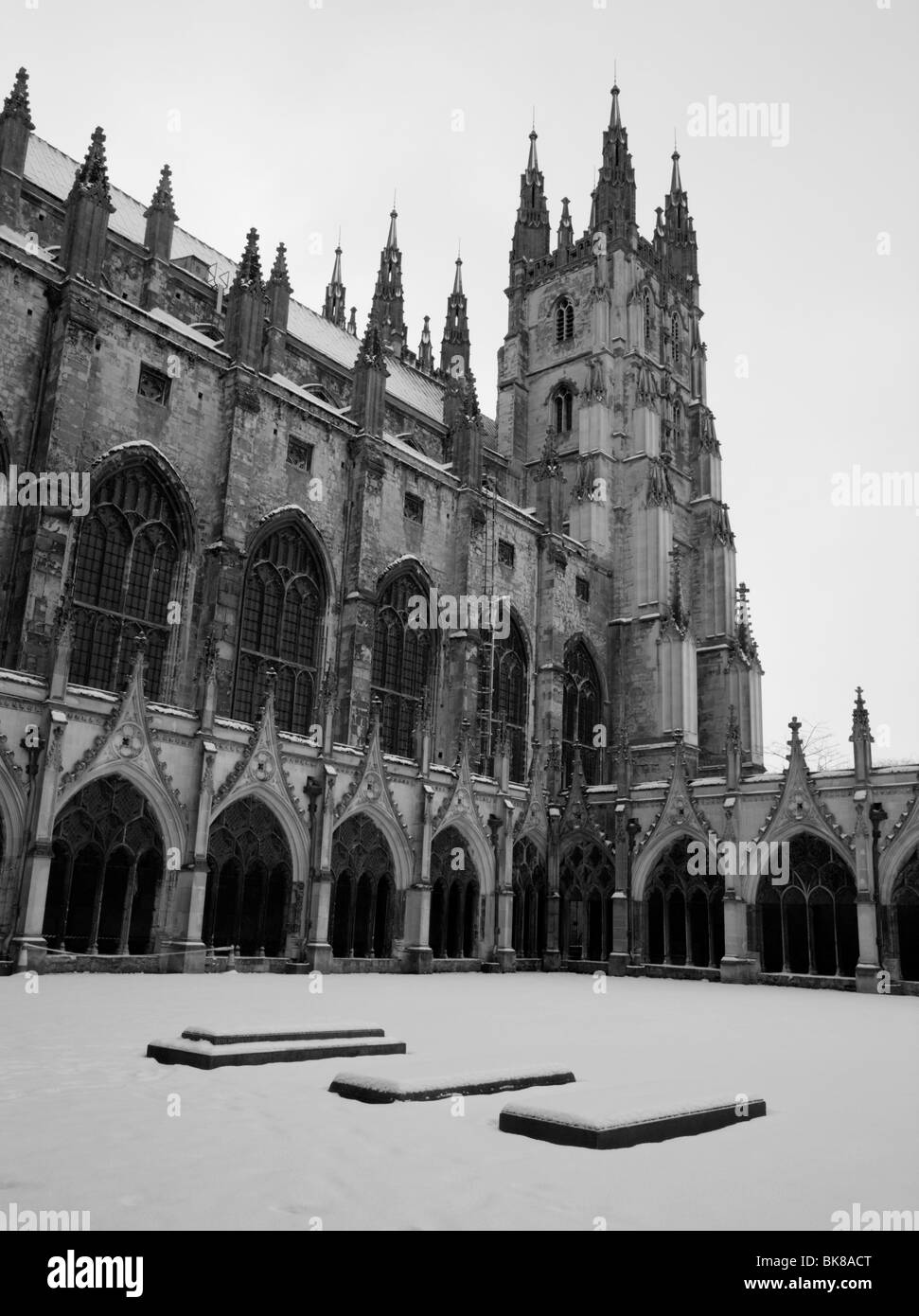 Covered tomb Black and White Stock Photos & Images - Alamy