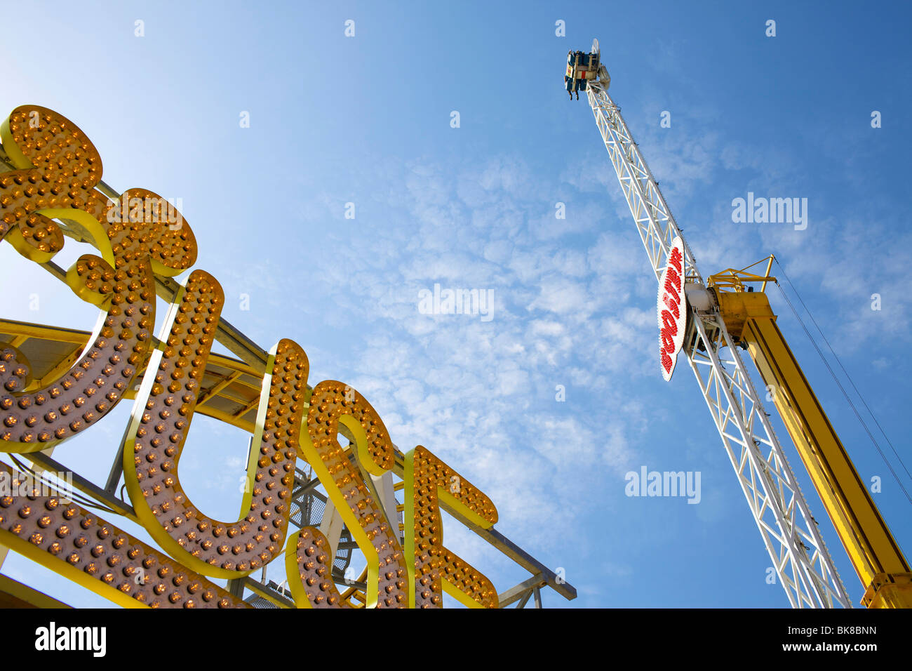 Fairground on Brighton Pier Stock Photo - Alamy
