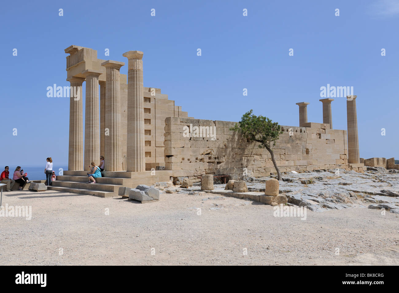 Athena tempel hi-res stock photography and images - Alamy