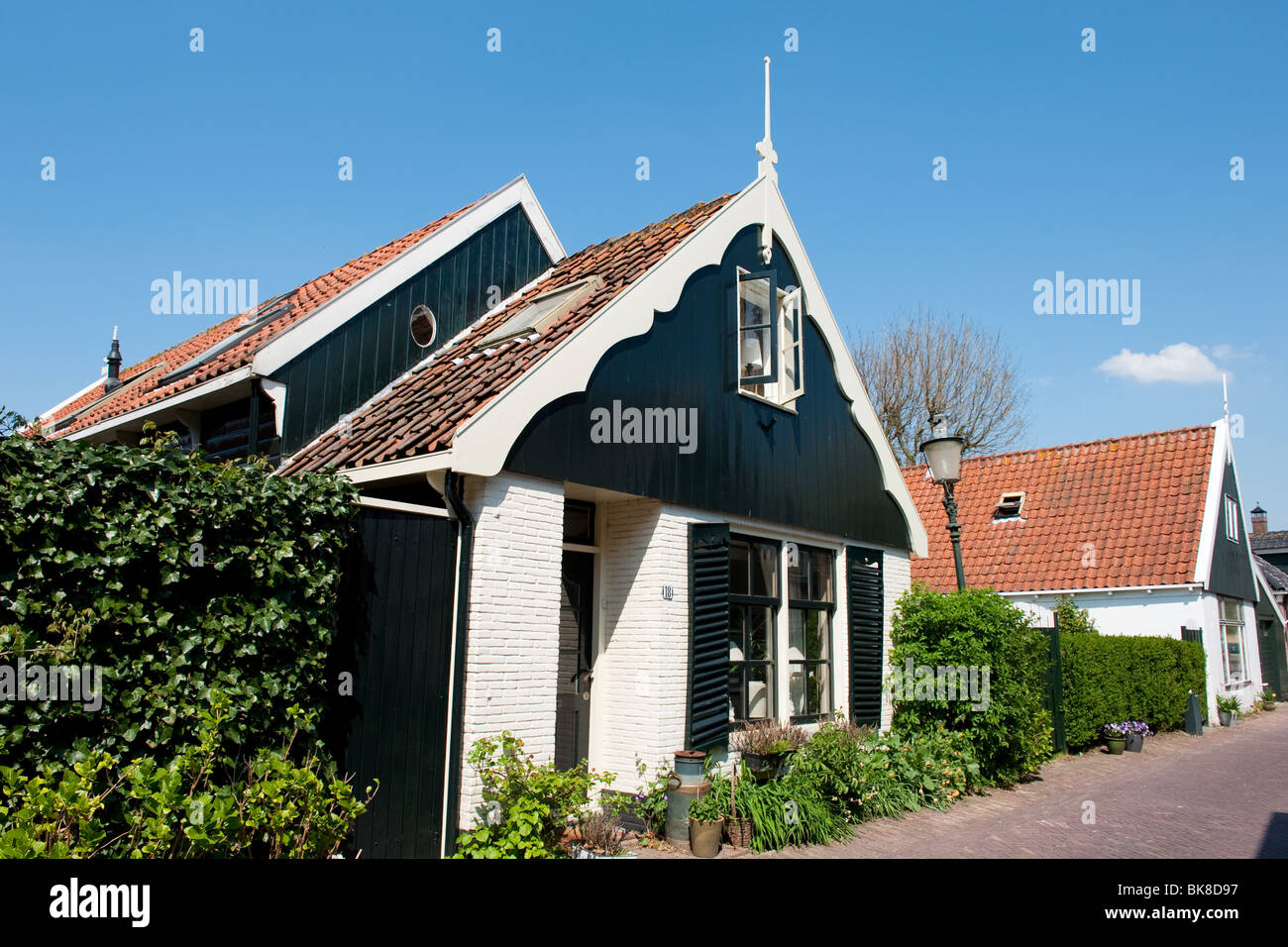 Traditional Dutch house in a small village called Driehuizen Stock ...