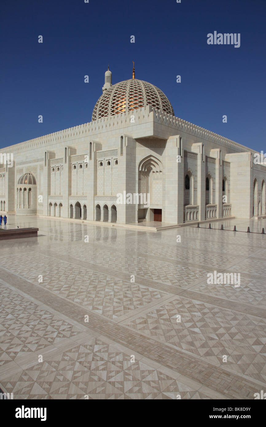 Grand Mosque Sultan Qaboos, Muscat, capital city area Al Khuwayr ...