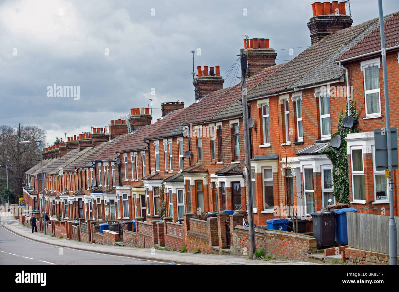 Red brick terraced houses hi-res stock photography and images - Alamy