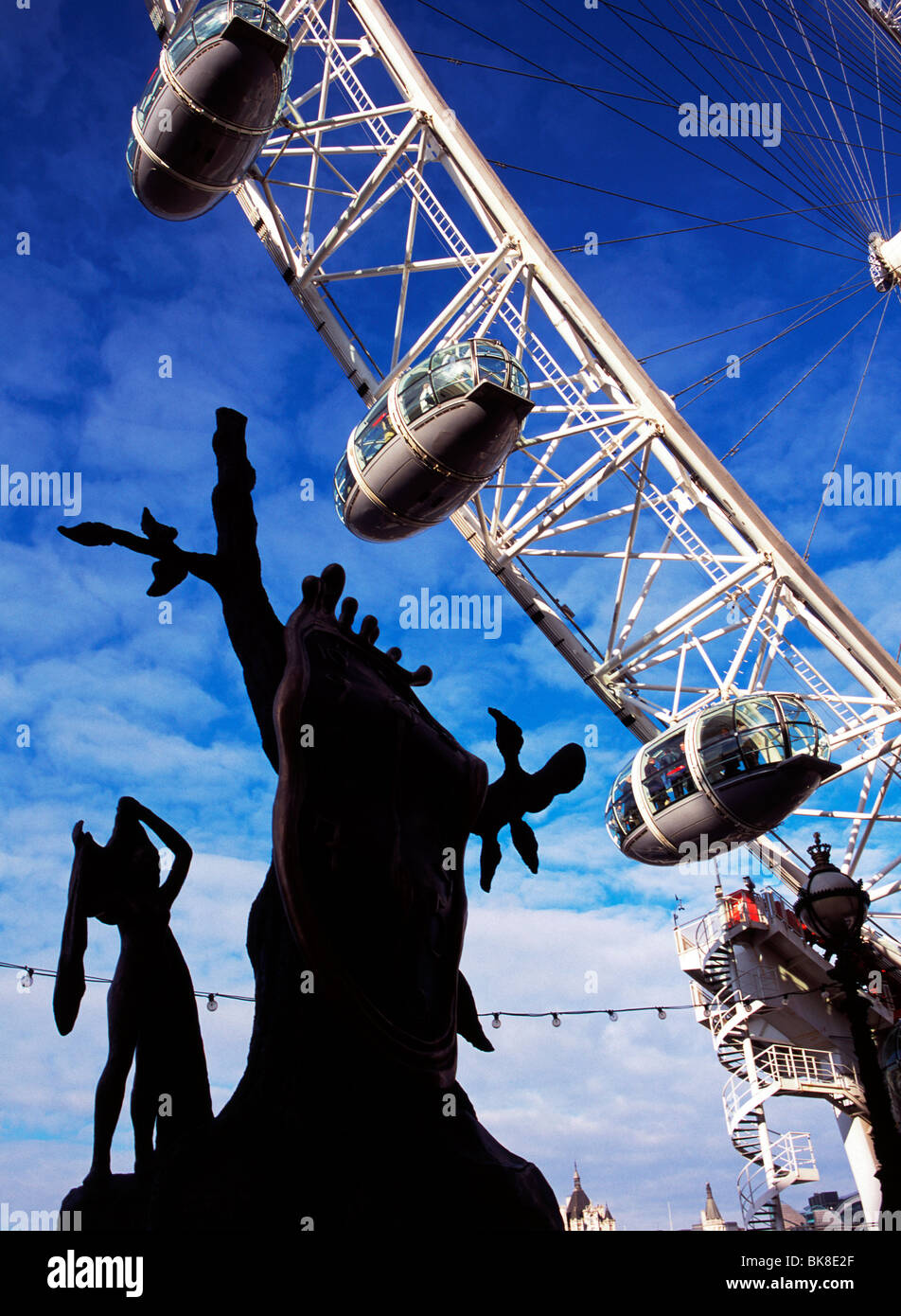 Salvador dali sculpture london hi-res stock photography and images - Alamy