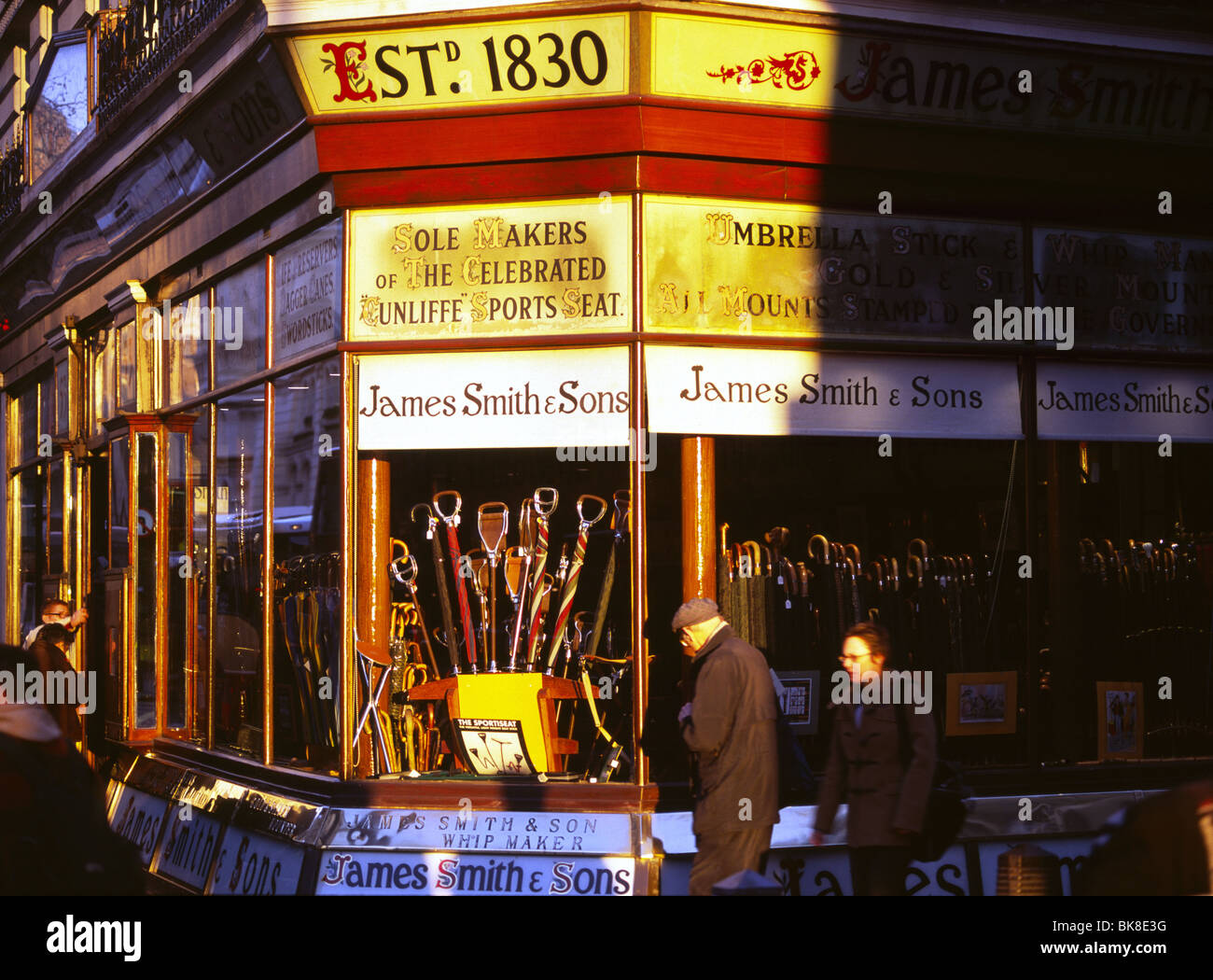 Traditional London Shops Stock Photo - Alamy