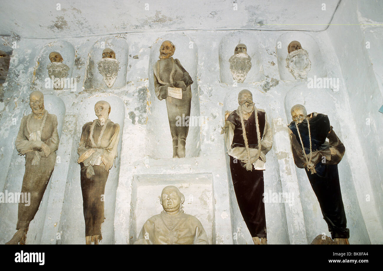 Mummies, catacombs of the Capuchins, Capuchin crypt in Palermo Stock ...