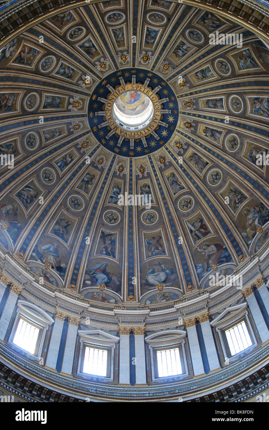 Michelangelo's dome, St. Peter's Basilica, historic city centre ...