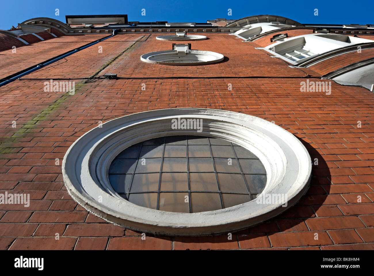 Porthole Windows Stock Photos & Porthole Windows Stock Images - Alamy