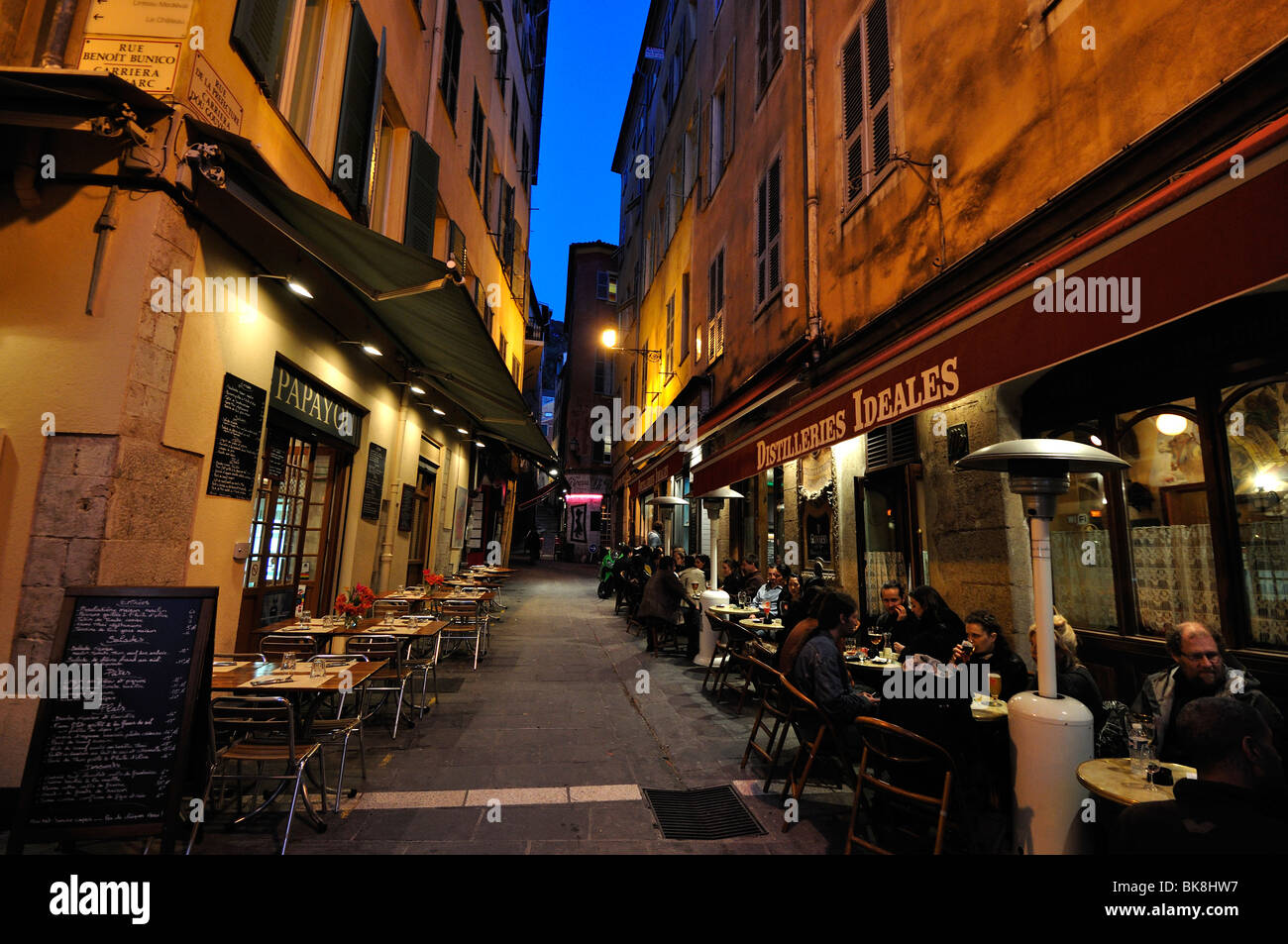 Outdoor bar in narrow street in old town of Nice, France Stock Photo ...