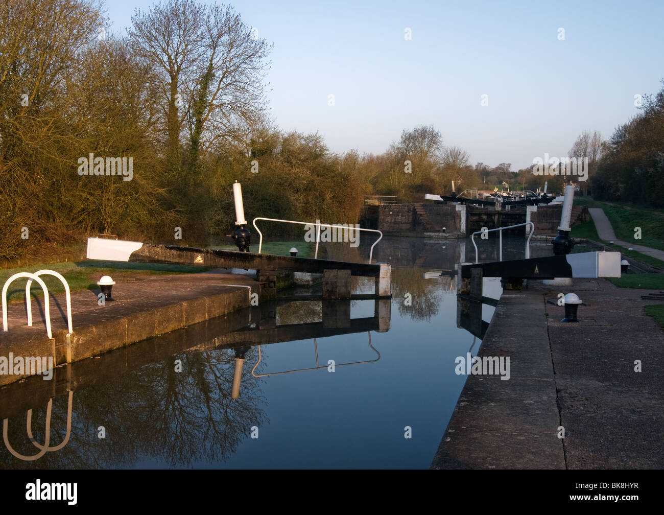 Hatton Locks on the Grand Union Canal, Warwickshire Stock Photo - Alamy