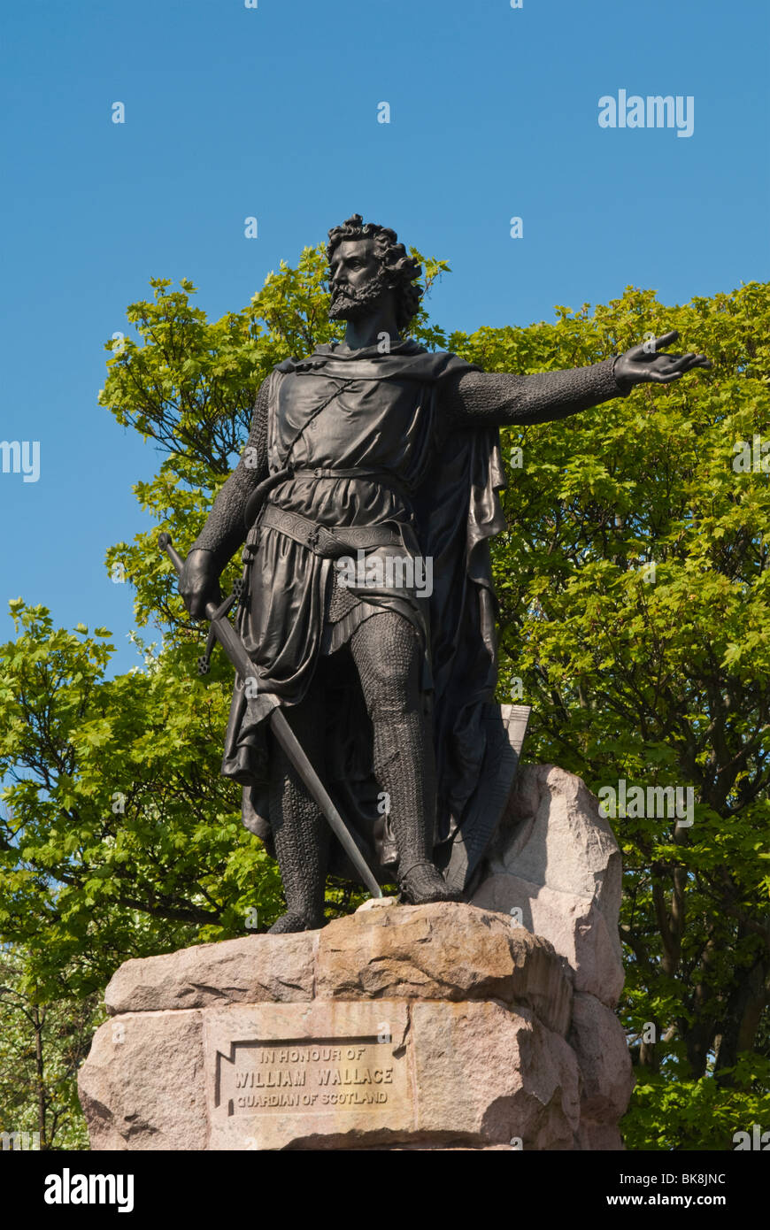 Wallace monument statue hi-res stock photography and images - Alamy