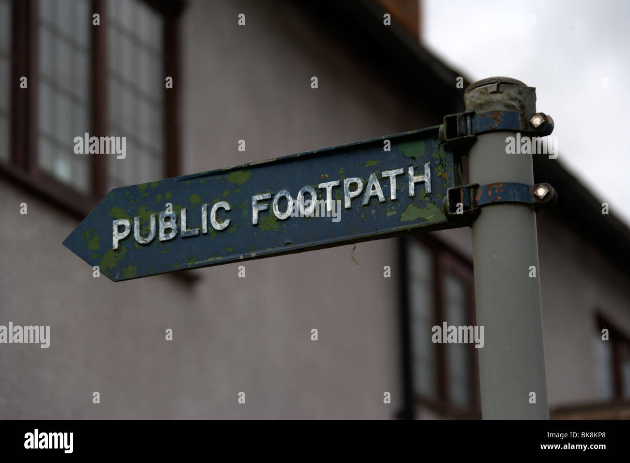 public footpath sign Stock Photo - Alamy