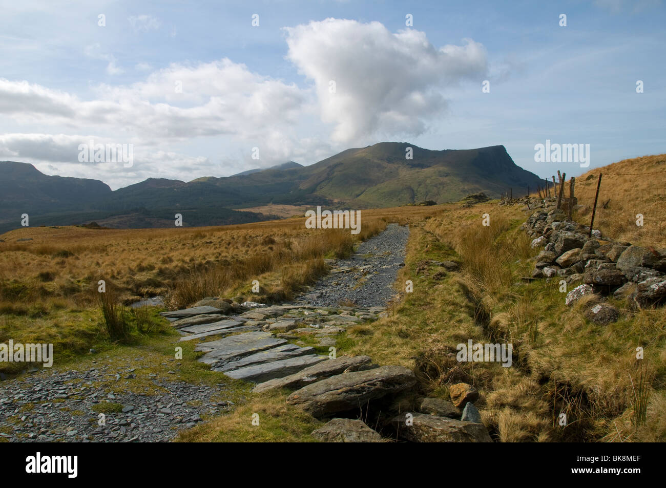 Mynydd Drws-y-coed and Y Garn (Nantlle Ridge), Snowdonia, North Wales ...