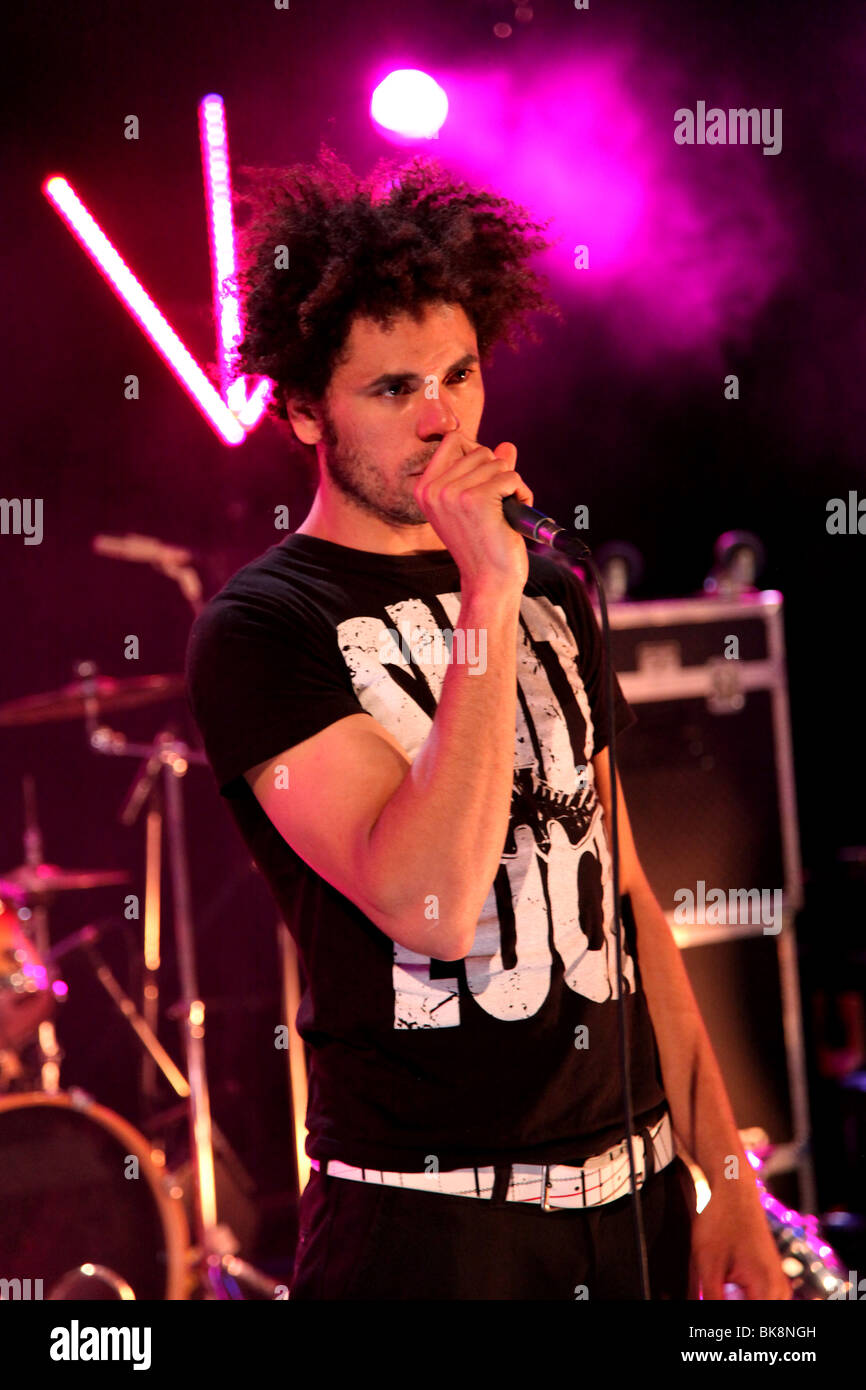 Pop band performing at the BBC Television Studios Stock Photo - Alamy