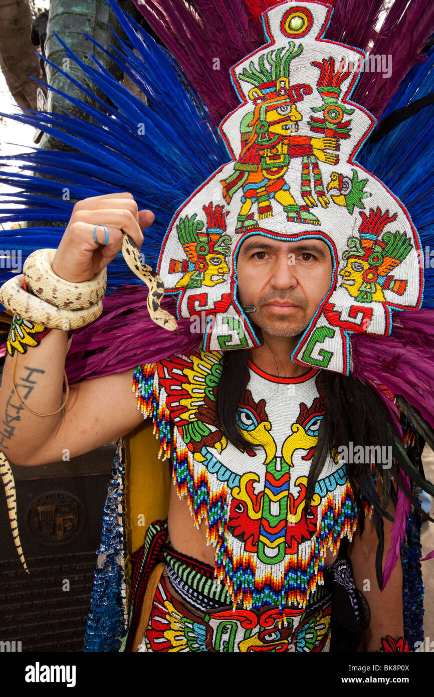 Aztec costume hi-res stock photography and images - Alamy