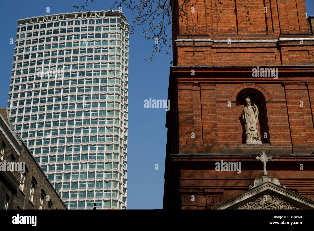 Centrepoint tower london hi-res stock photography and images - Alamy