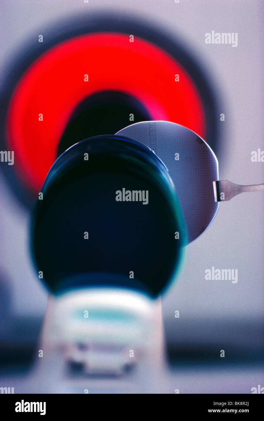 Silicon wafer machine hi-res stock photography and images - Alamy