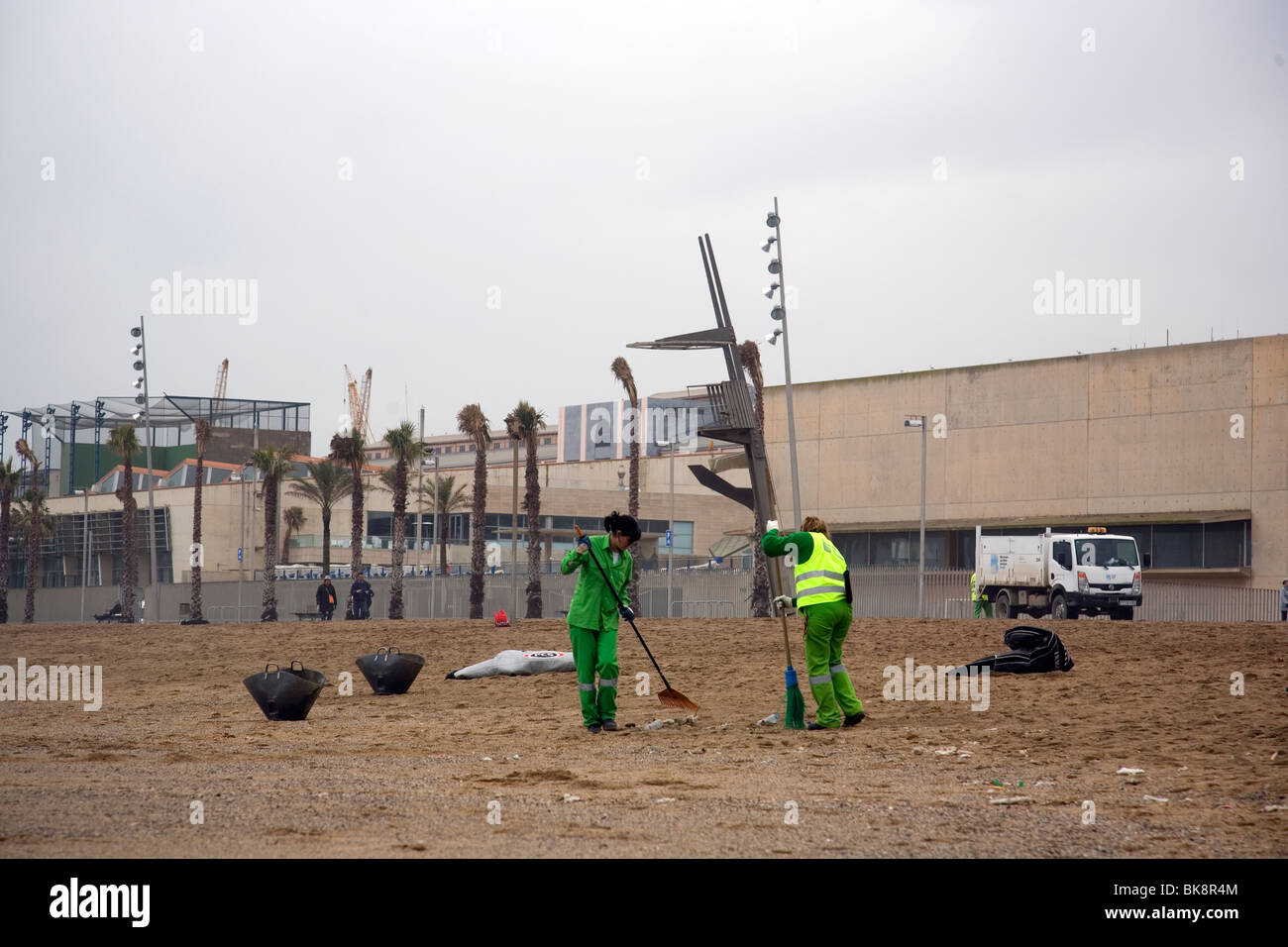 Beach cleaning rake hi-res stock photography and images - Alamy