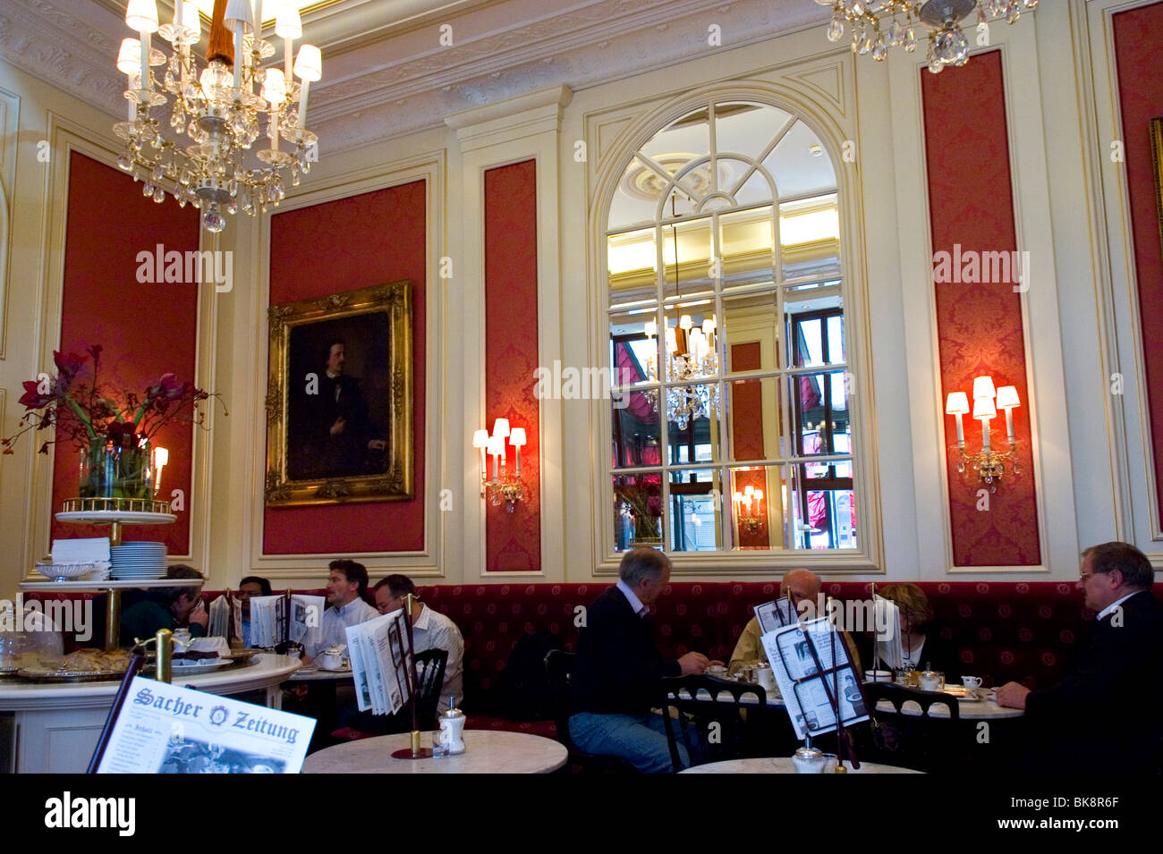 Vienna, Sacher Coffee House Stock Photo - Alamy