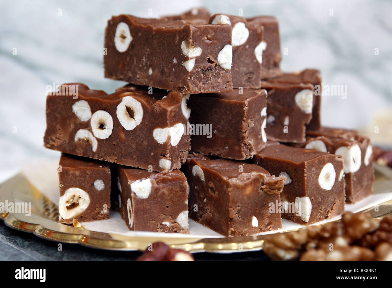 Whisky shop royal mile edinburgh hi-res stock photography and images ...