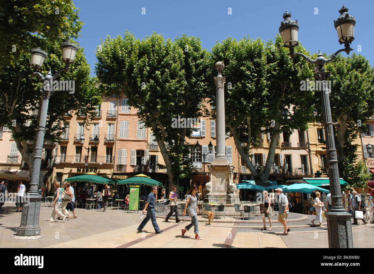 Aix en Provence (13) : townhall's square Stock Photo - Alamy