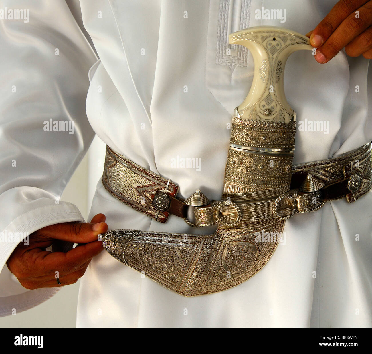 Sultanate of Oman : traditional dagger Stock Photo - Alamy