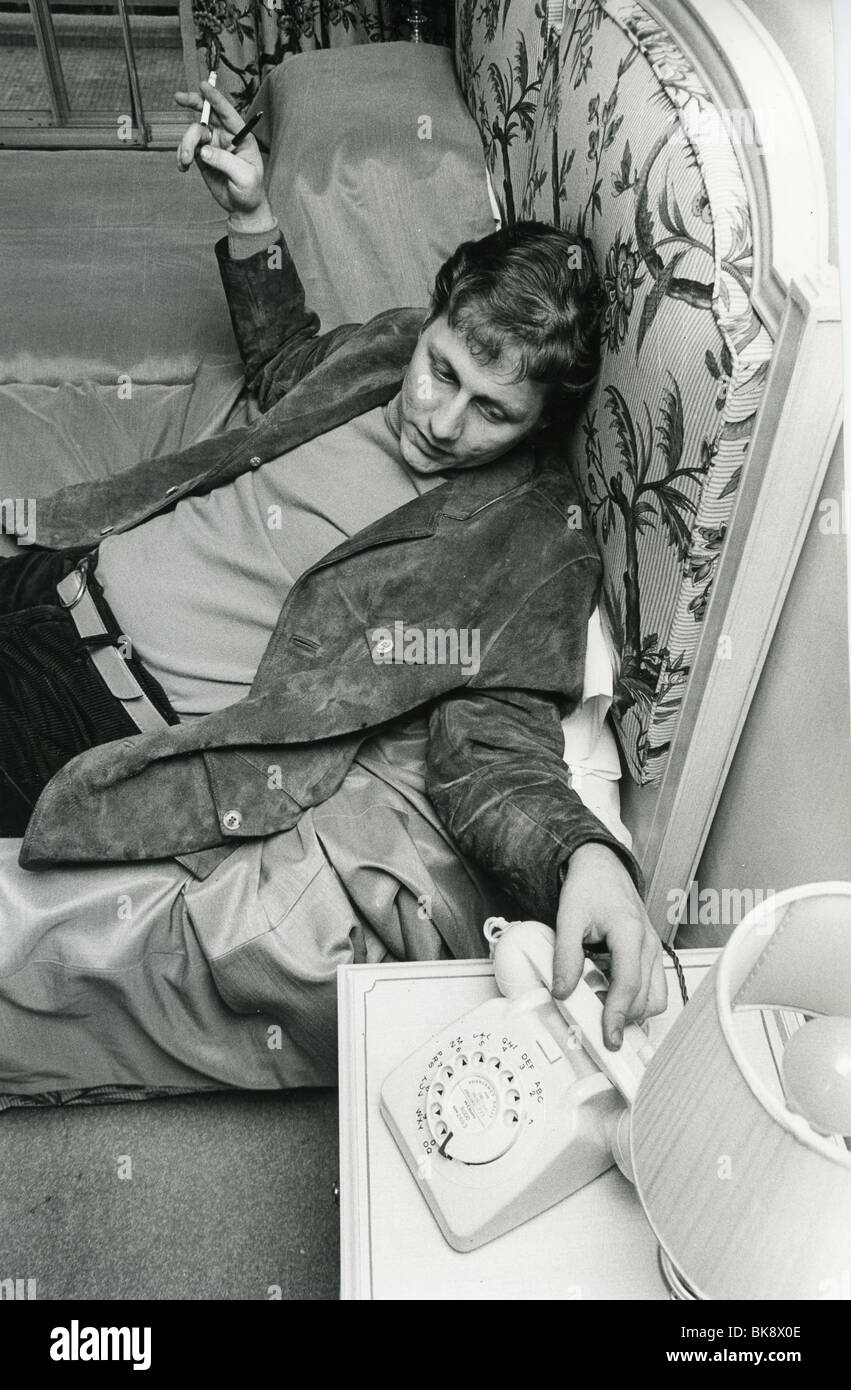 BOB LIND - US Folk singer/songwriter in March 1966 Stock Photo - Alamy