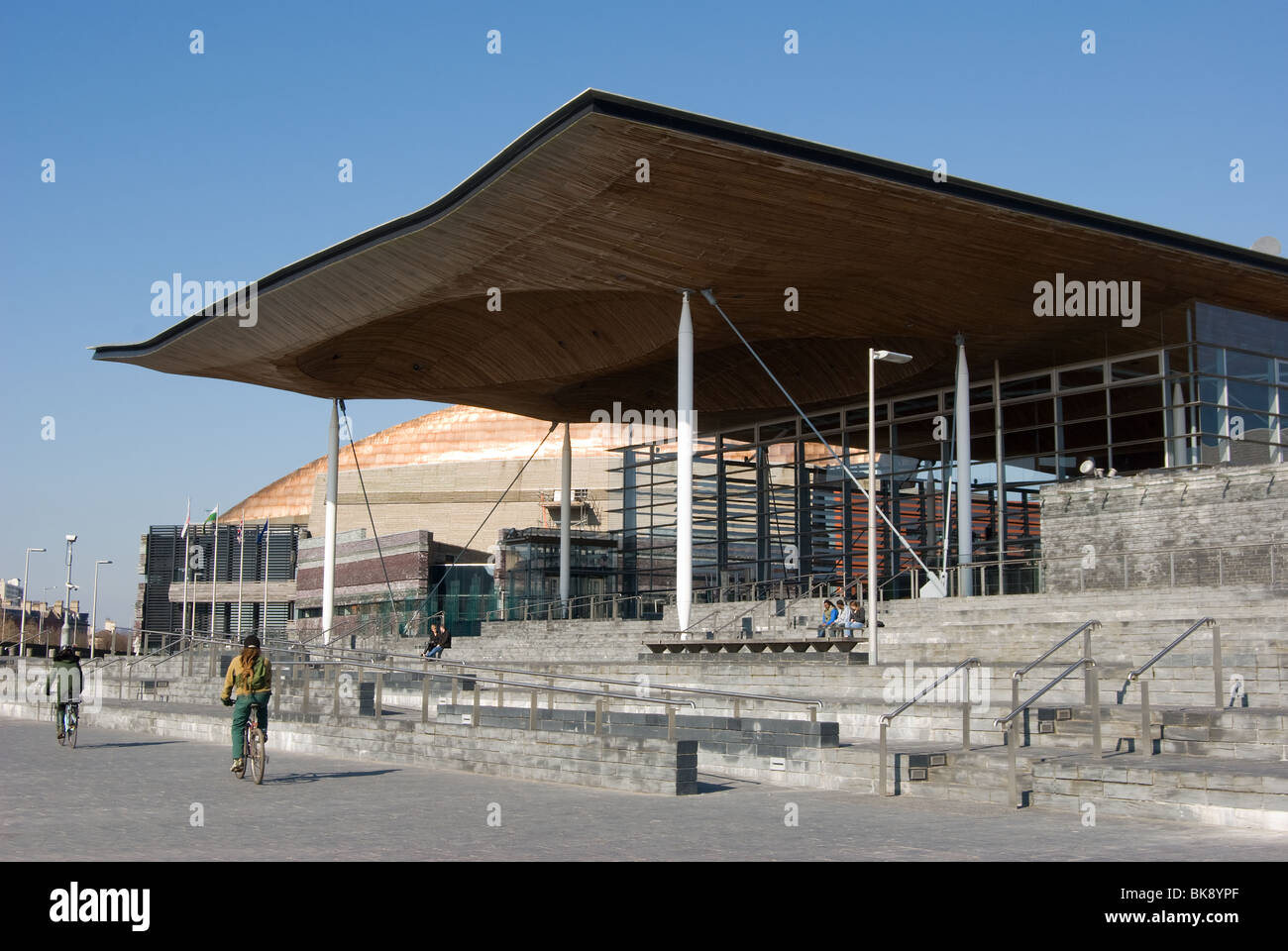 Welsh assembly buildings hi-res stock photography and images - Alamy