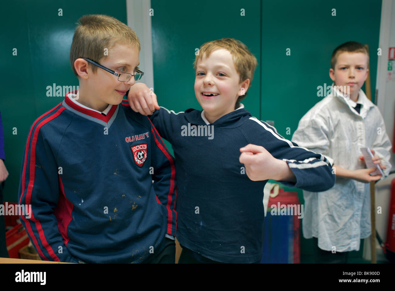School Children being taught Screen Printing Stock Photo - Alamy