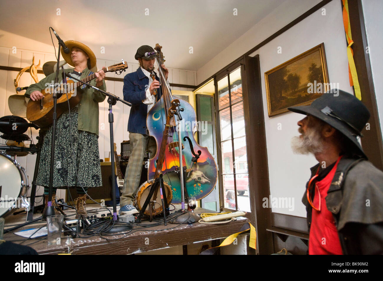 United States: concert in a saloon Stock Photo - Alamy