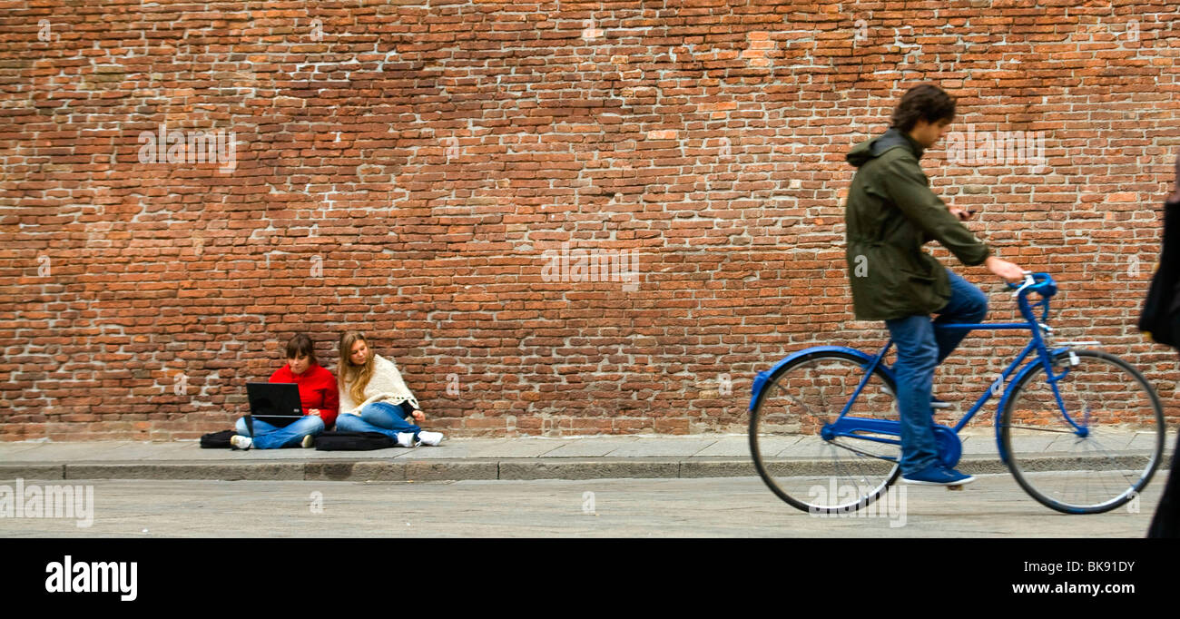 Italy girl bicycle hi-res stock photography and images - Alamy