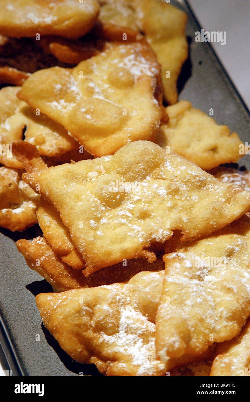 Bugnes hi-res stock photography and images - Alamy