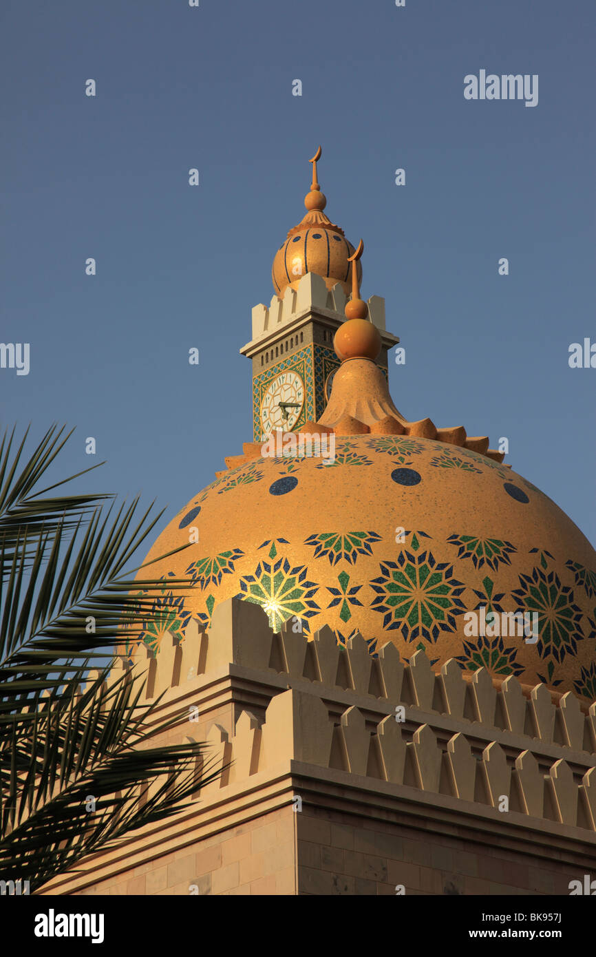 Zawawi mosque muscat oman hi-res stock photography and images - Alamy
