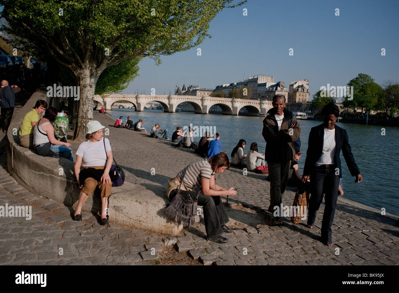 Paris, France, Large diverse Crowd of people, Tourists, walking urban ...