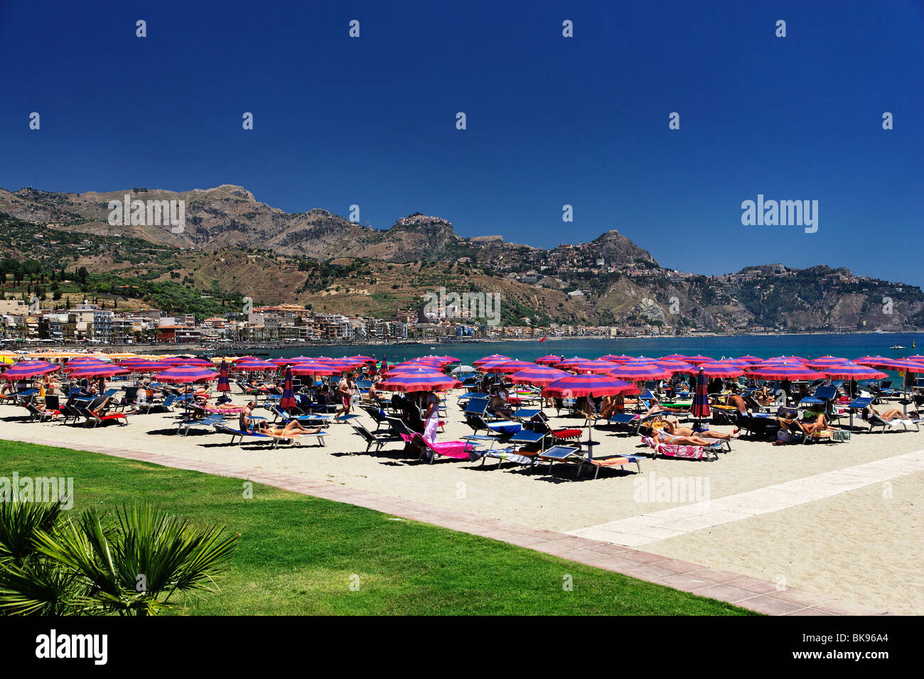 Italian woman sunbathing on beach hi-res stock photography and images ...