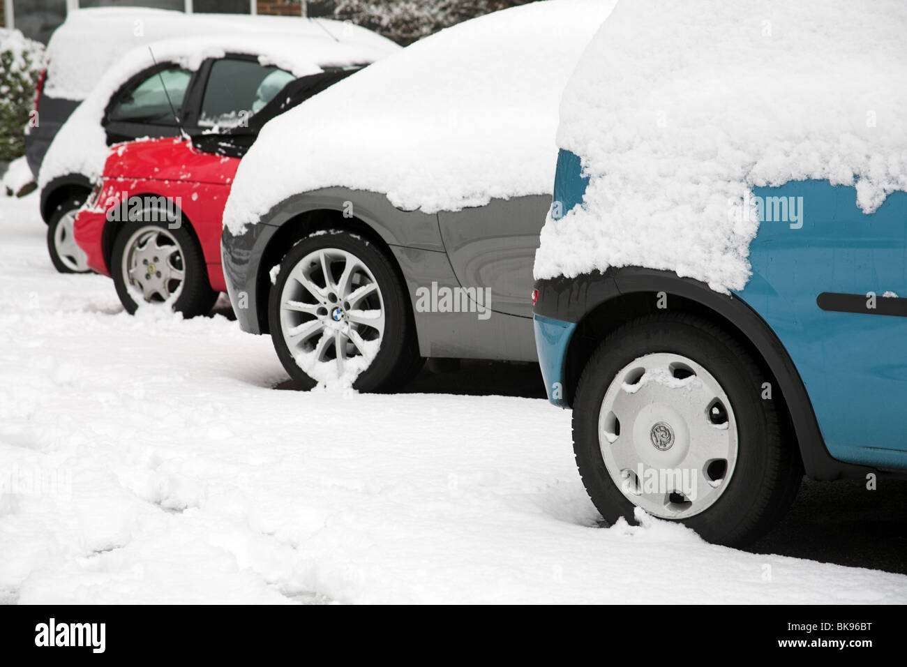 Cars in the snow Stock Photo - Alamy