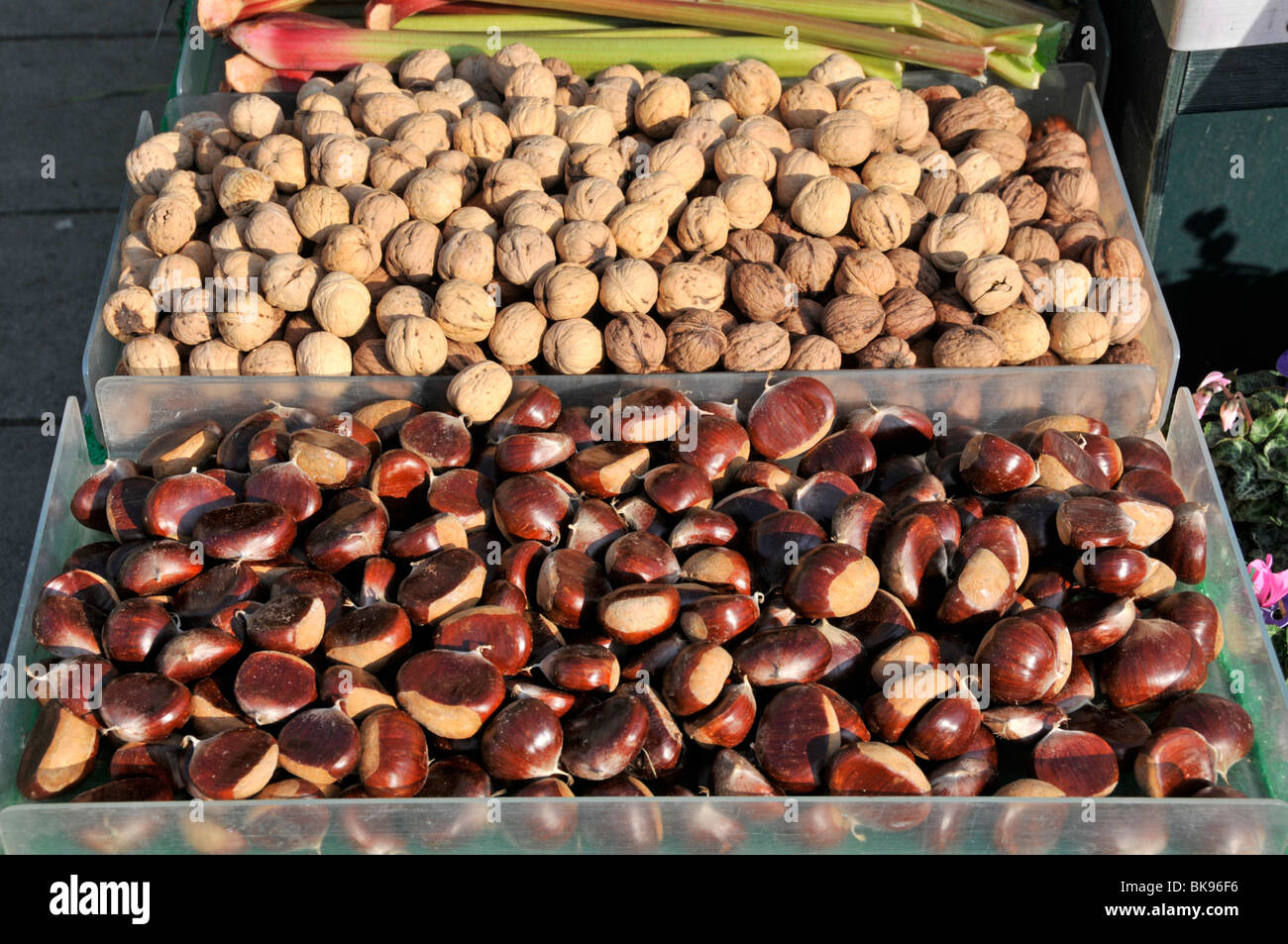 Nut shop display of nuts hi-res stock photography and images - Alamy