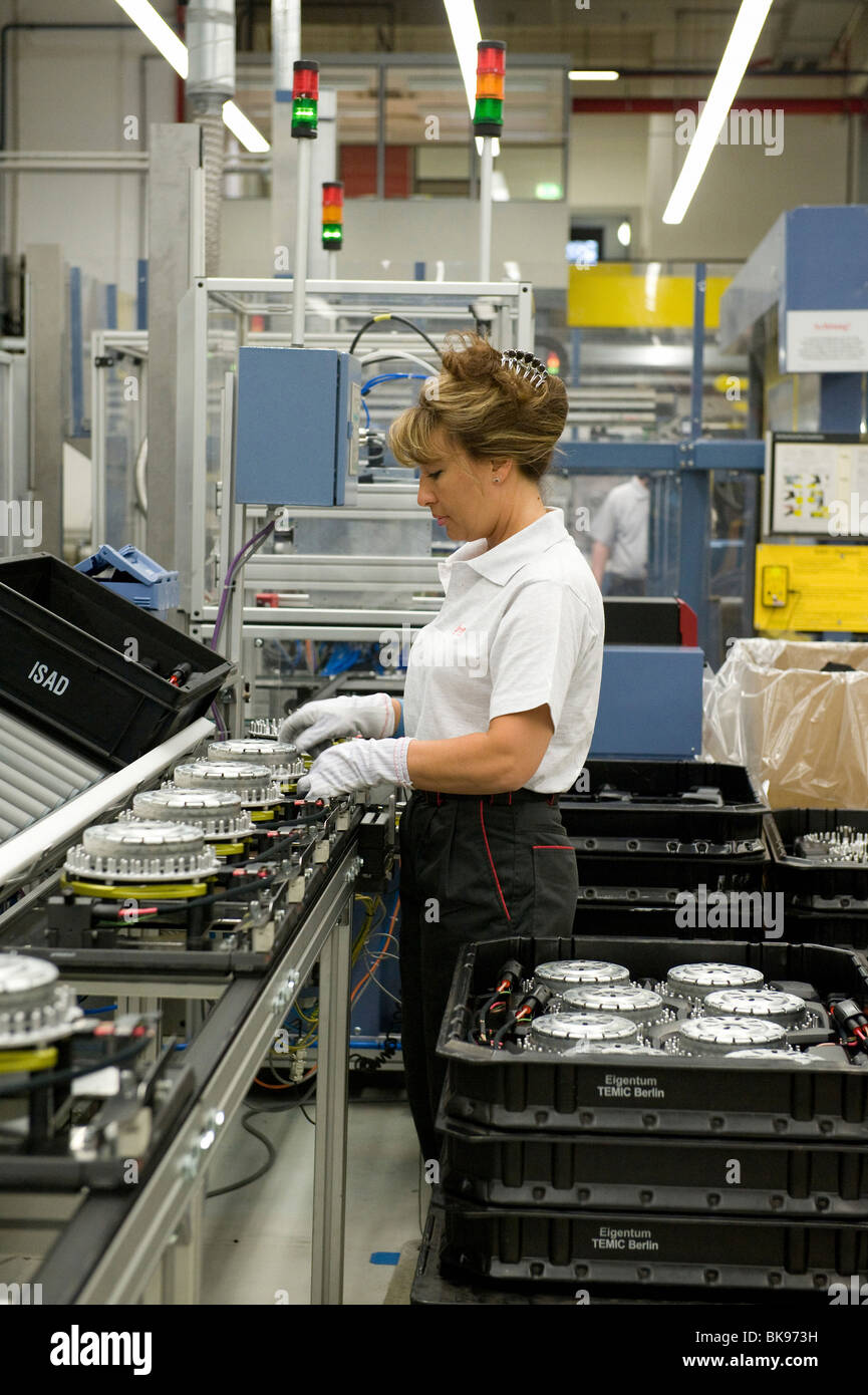 Mechatronic systems hi-res stock photography and images - Alamy