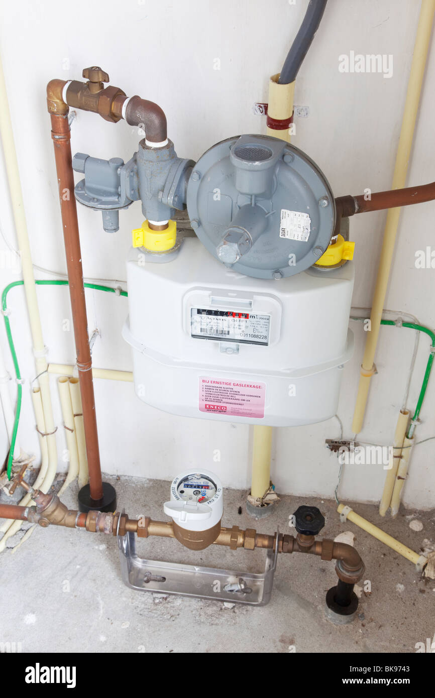 Gas meter hi-res stock photography and images - Alamy
