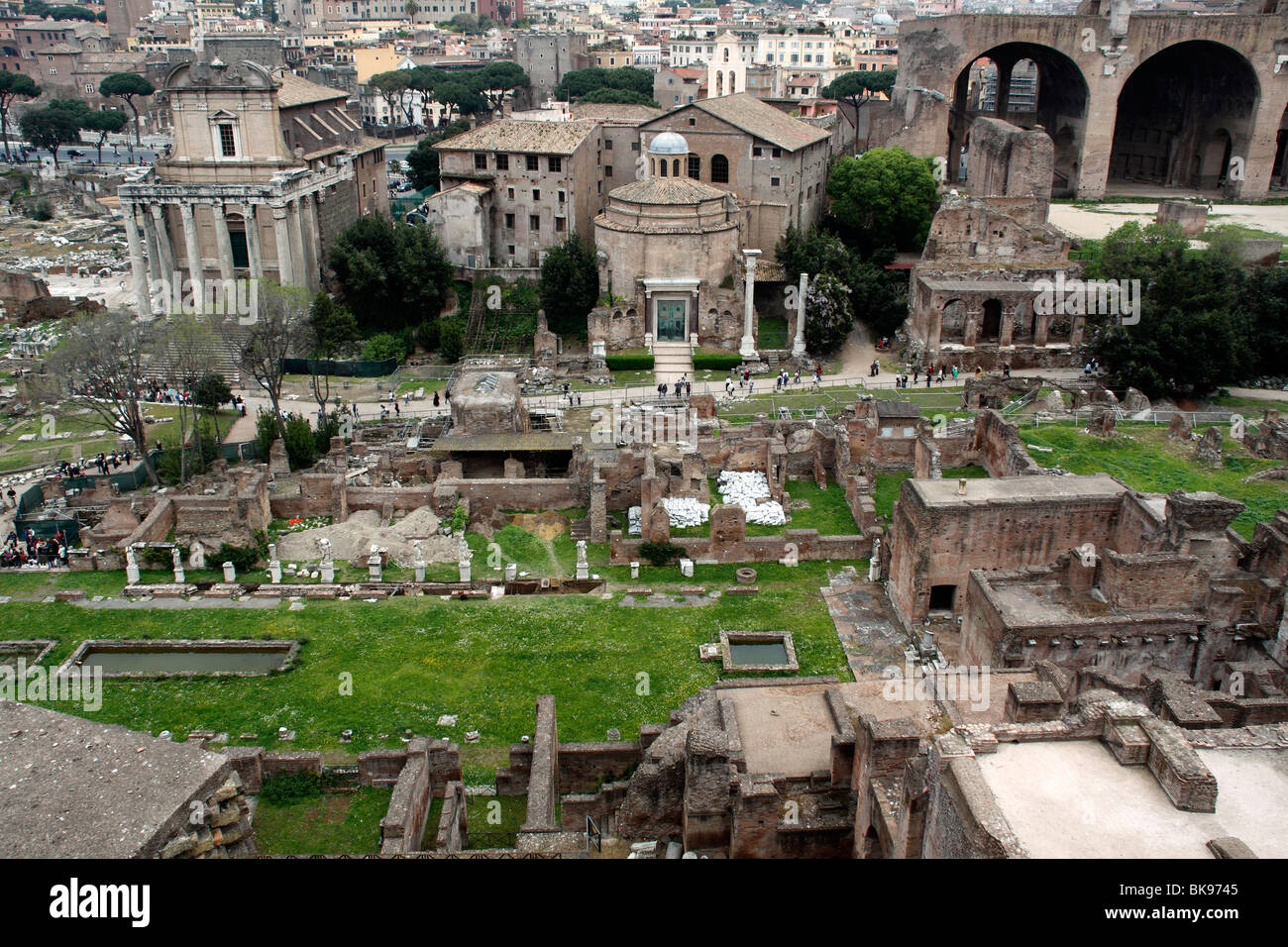 A view of the Roman forum Stock Photo - Alamy