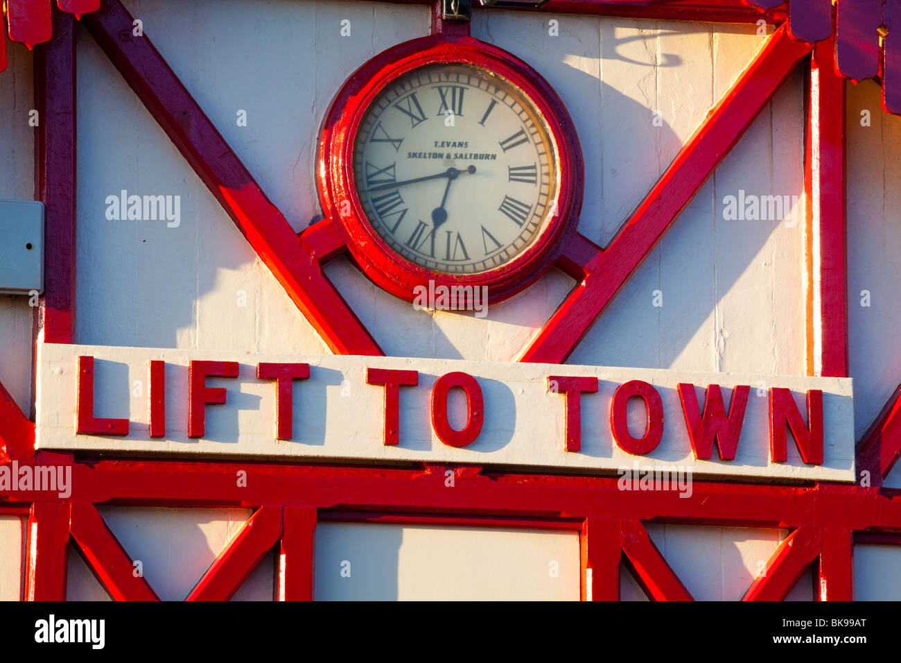 Seaside town sign hi-res stock photography and images - Alamy