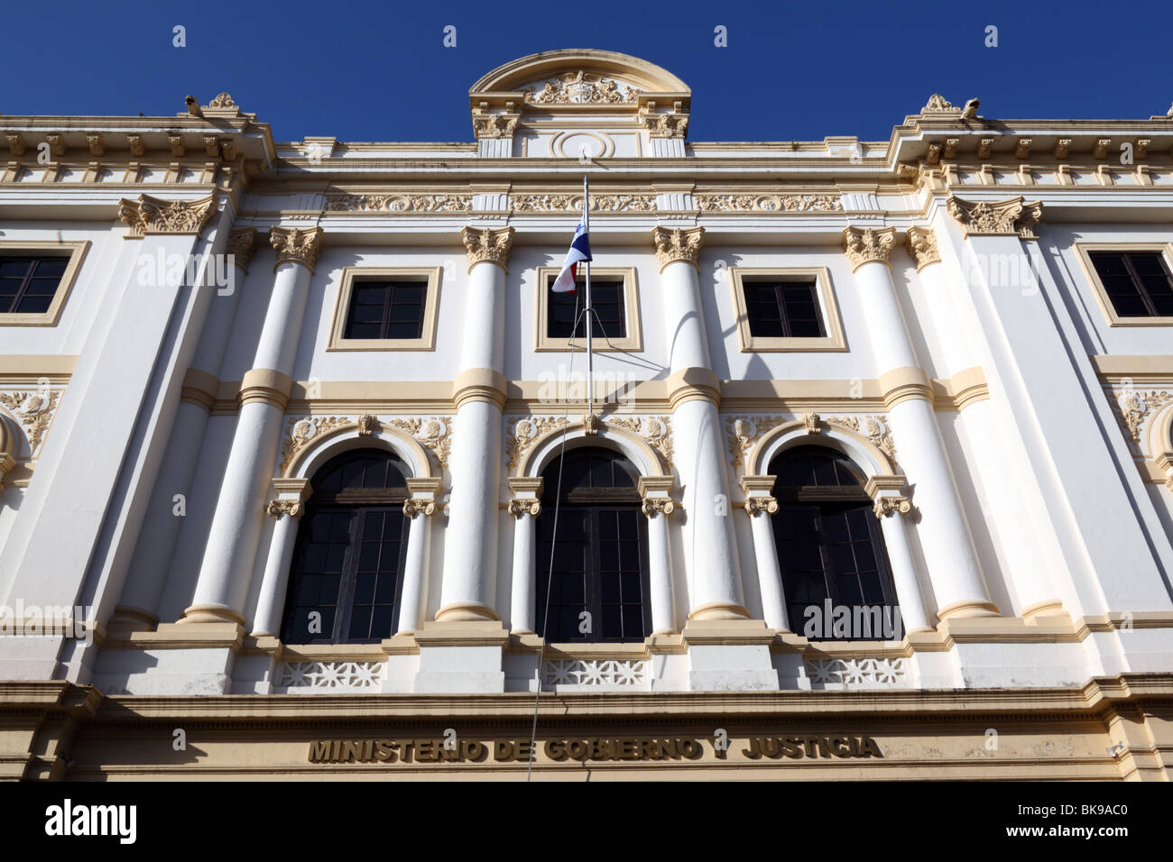Ministerio del gobierno y justicia hi-res stock photography and images ...